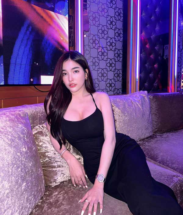 ใบเฟิร์น กุลธาดา เน็ตไอดอล สาวสุดเซ็กซี่ ที่มาพร้อมกับ ไฟหน้าคู้โต โดนใจหนุ่มๆ ทั่วประเทศ - เปิด ...